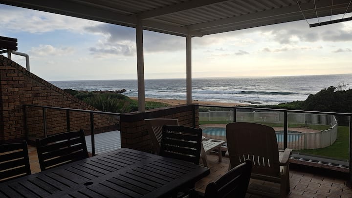 Hibberdene Beachfront Breathtaking Self-catering - Hibberdene