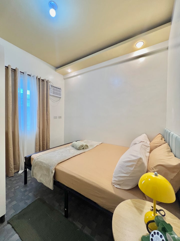 Stylish Modern 2-br | New | Near Villa Caceres - Naga