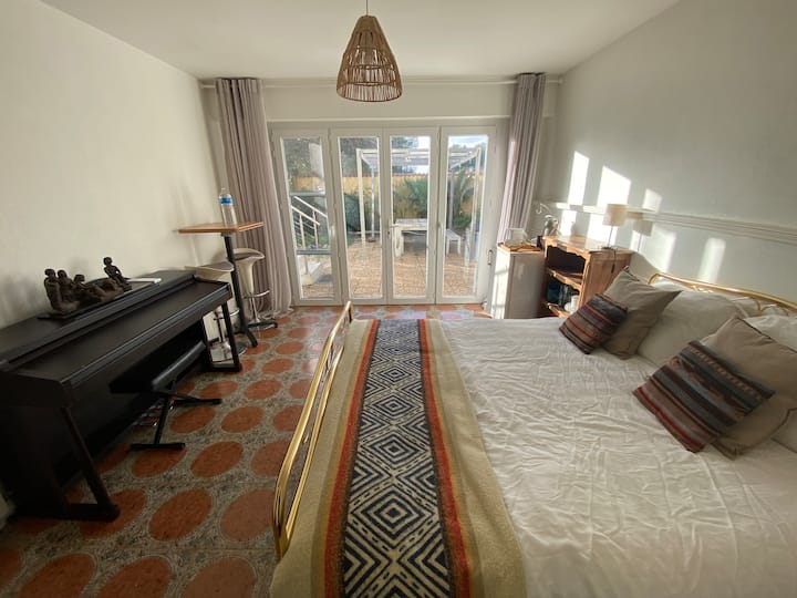 La Maison Bleue - Garden Studio - 400m From Beach! - Porquerolles