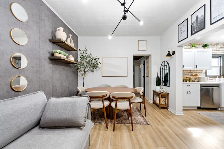 Concrete Jungle On The Hudson, Backyard/parking - Edgewater, NJ