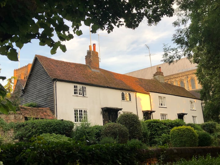 Charming Historic Home In The Heart Of St Albans. - St Albans