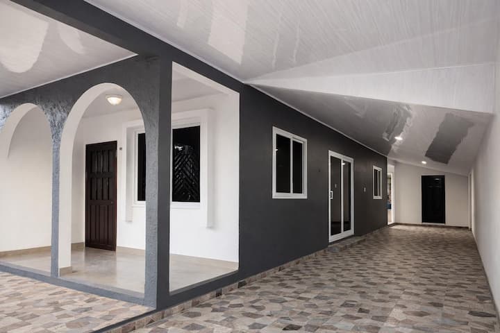 Queen’s Condo - Departamento de Yoro