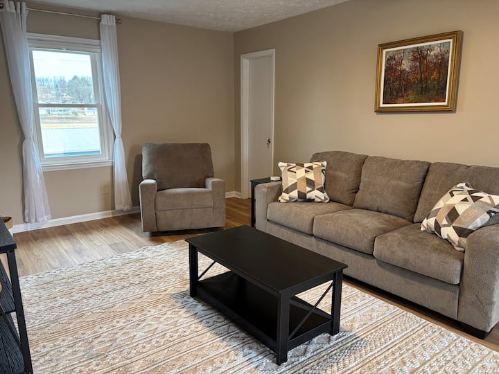 Apartment On The Ridge, #4 - Hillsville, VA