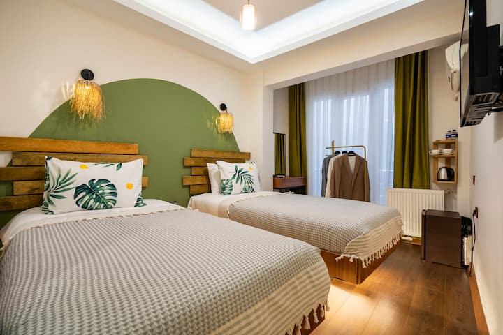 Free Breakfast + York House İStanbul Twin Room - İstanbul