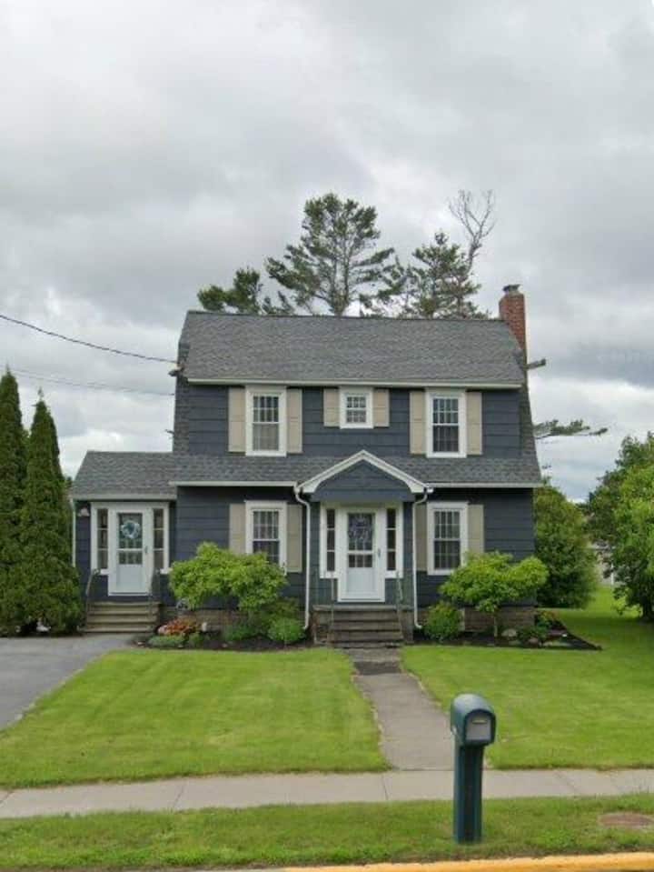 River Family Happy Home! - Gananoque