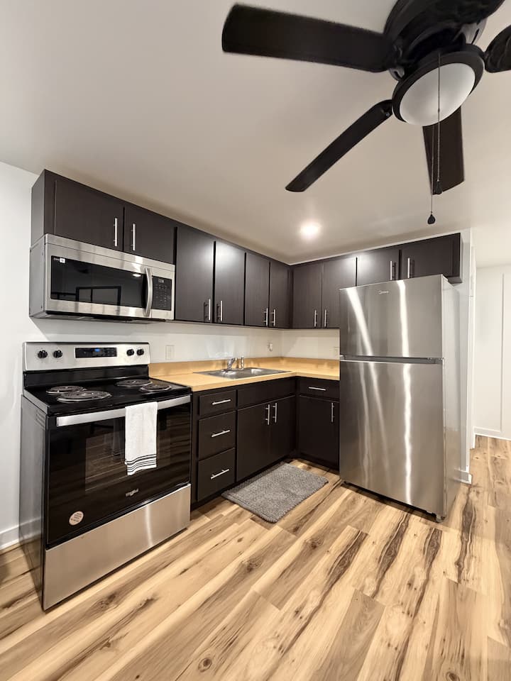 The Cozy Luxe Studio - Plant City, FL