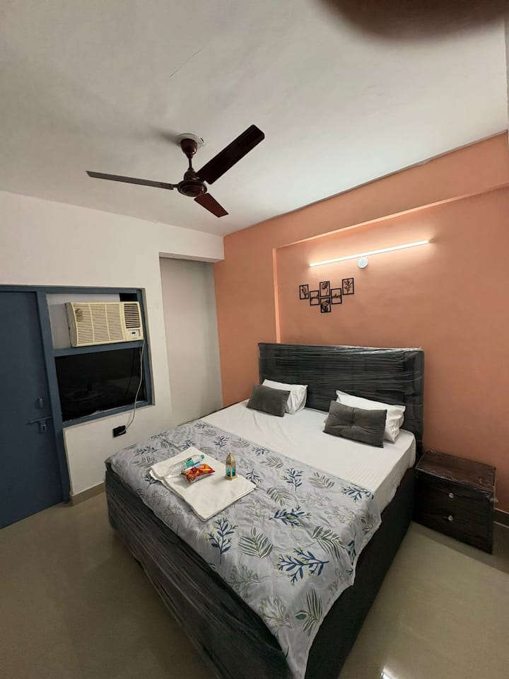 The Cozy Corner (3bhk Private Space,14th Floor) - Faridabad