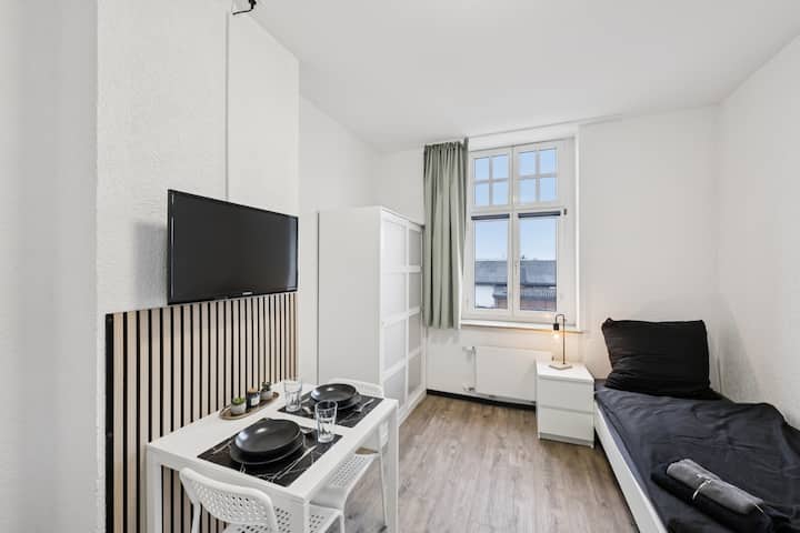 Deluxe-apartment Für Monteure Wifi, Tv, Parken Neu - Hanau