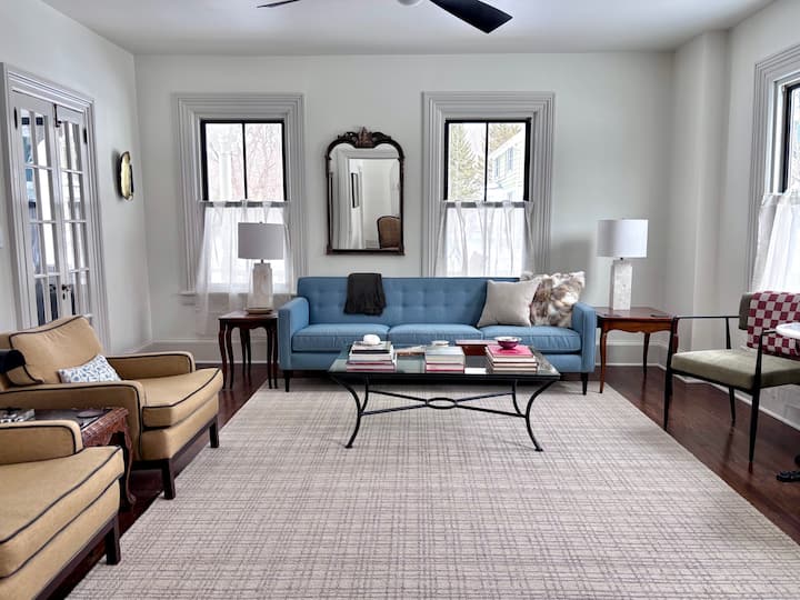 Luxury 3-bedroom Retreat In Downtown Lenox - Lenox, MA