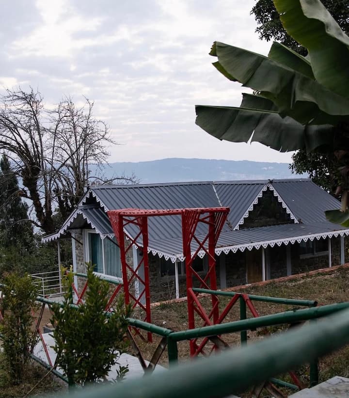A Stonehouse To Connect With Nature & Beyond - Mirik