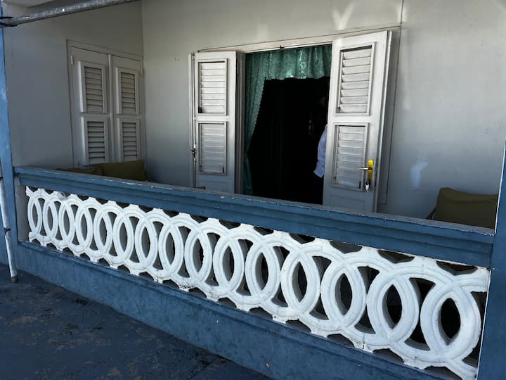 House Of Loni & Cornis Accommodation - Curaçao