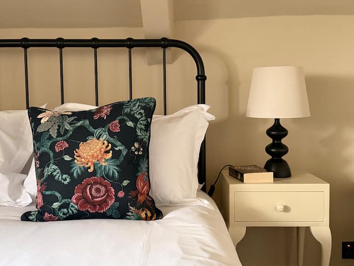 New* Vintage Lux Apt - Central Frome - Parking - Frome