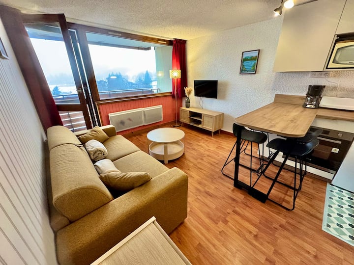 Joli Studio Au Pied Des Pistes Avec Vue Sur Lac - Lac Pavin