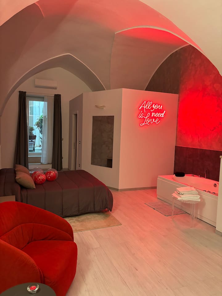 Appartamento In Centro Storico Con Vasca - Brindisi