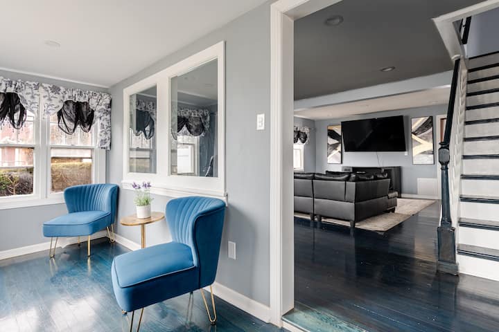Stylish Entire Home W/ Pool & Relaxing Patio - Fire Island, NY