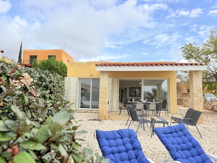 Luxury Home | Huge Outdoor Space | Close To Beach - Paphos