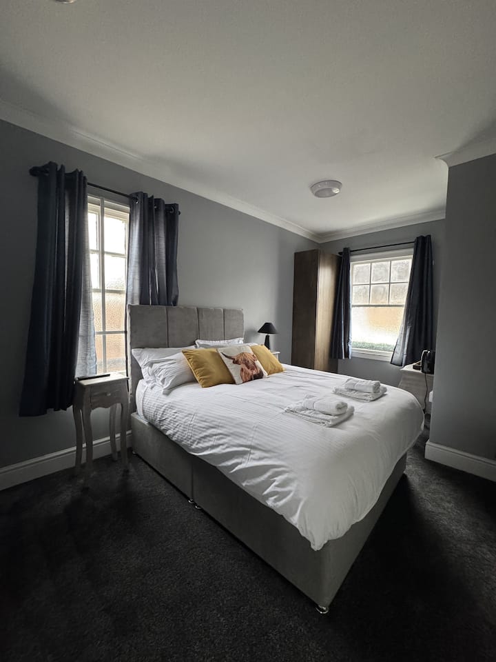 Lobster Pots | Boutique Stay In Bawtry - Derbyshire