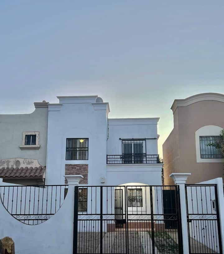 Casa Moderna Y Segura. - Navojoa