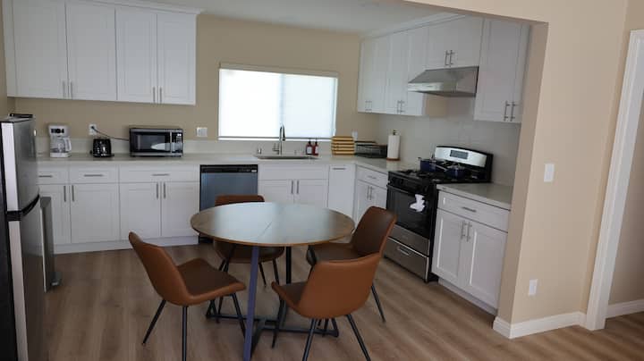 Newly Built 2026 Guest Suite – Private Entrance - Corona, CA