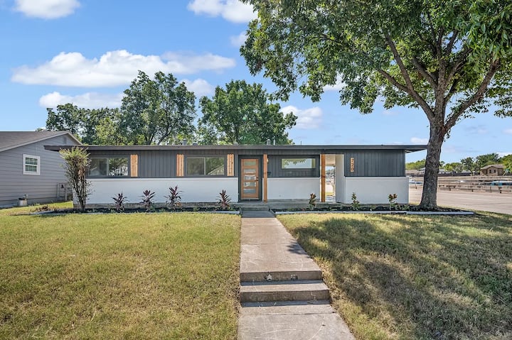 Fifa Getaway Sleeps 8 Downtown Stockyards - Fort Worth, TX