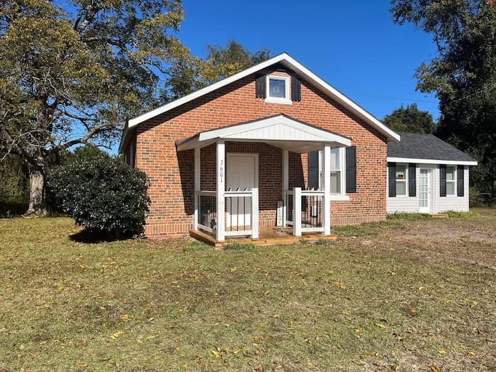 Fire Department Cottage - Cheraw State Park, Cheraw