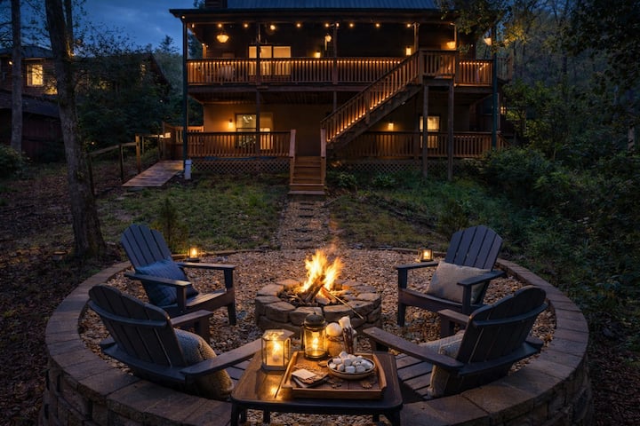 3-level Pet Friendly Cabin W/game Room & Speakeasy - Blairsville, GA