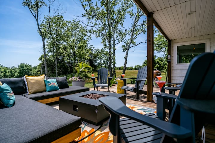 Mountain-view Retreat W/ Hot Tub | Front Royal - Front Royal, VA