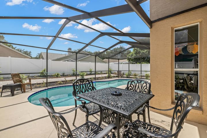 Relax-enjoy Beaches, Sponge Docks And Private Pool - Tarpon Springs, FL