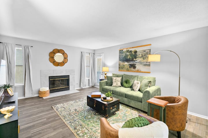 Cozy 2br Retreat In Homewood Near Uab | King Bed - Homewood, AL