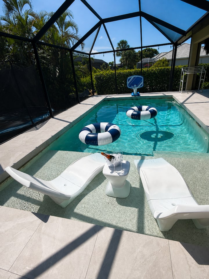 Saltwater Pool/heater/game-room/ev Charger - Marco Island, FL