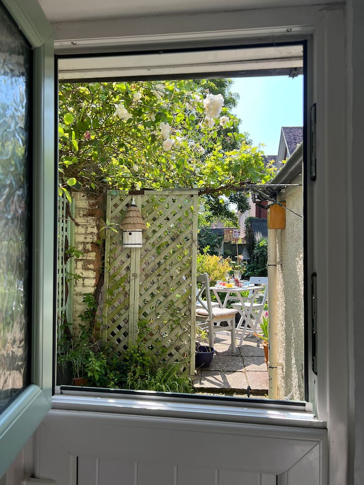 Charming Cottage In The Heart Of The Hampshire - Alton, UK