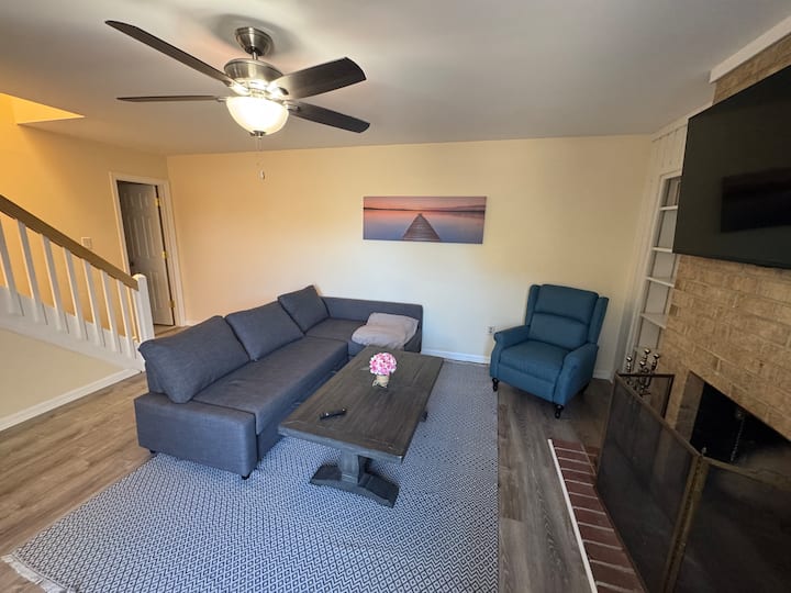 Vitamin Sea Villa - 2bd 2.5br 2 Min Drive To Beach - Kitty Hawk, NC