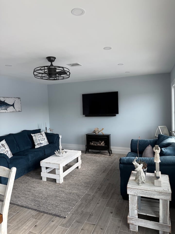 Beautiful 3 Bedroom On The Water - Beach Haven, NJ