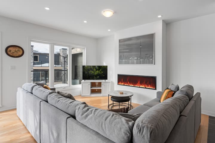 3-bed Muskoka Condo| Lake Views| Large Balcony - Huntsville