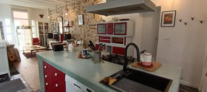 Charmante Maison Proche Centre, Au Calme Avec Cour - Nice