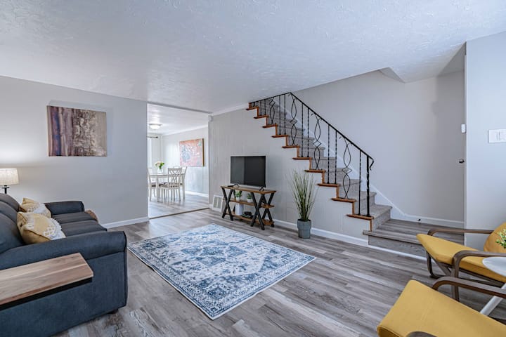 "The Gallery" Art-inspired 3br 2b • Allentown - Allentown, PA