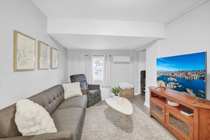 Gypsy Hill Overlook | Tranquil Hillside Retreat - Lancaster, PA