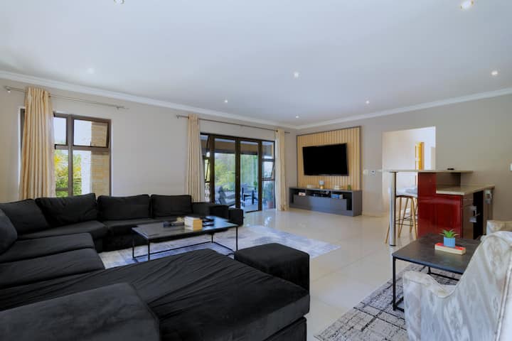 The Centurion/samrand Mansion - Centurion