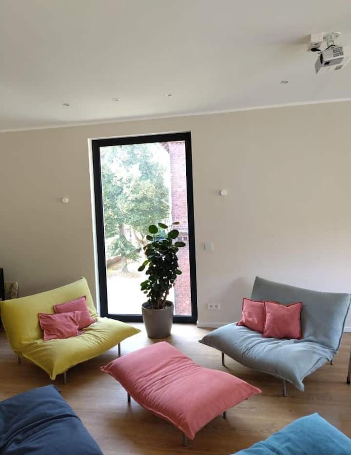 Großzügige Ferienwohnung In Zero-emissionen-haus - Bochum