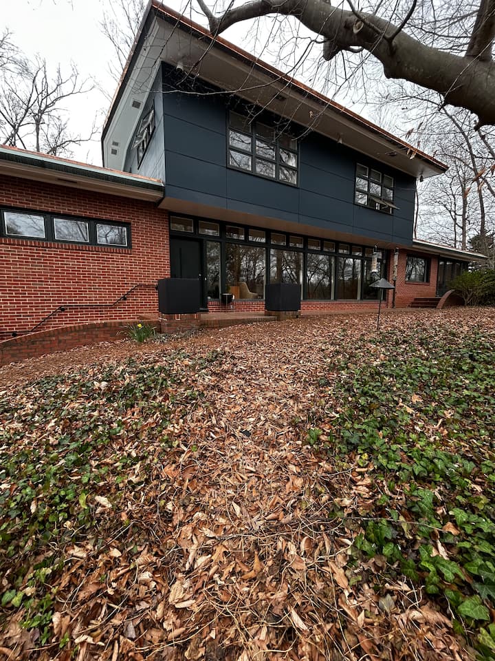 Beautiful Spacious Home On Forest Hills Park - Chapel Hill, NC