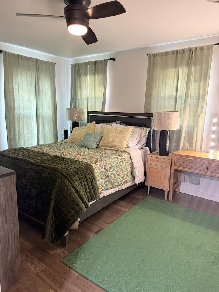 Welcome To Lovely &’ Cozy Apartment - Plant City, FL