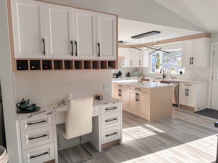 Nordic Luxe Stay | 1hr To Rockies & 10 Min Airport - Calgary