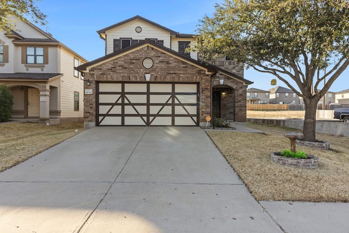 4 Queen Beds + Garage Parking In West Temple - 벨턴