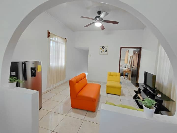 Un Rincón Tranquilo En El Corazón De Catacamas - Honduras