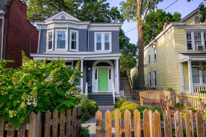 City Fan Retreat | Clean | Central | Stay Awhile - Richmond, VA