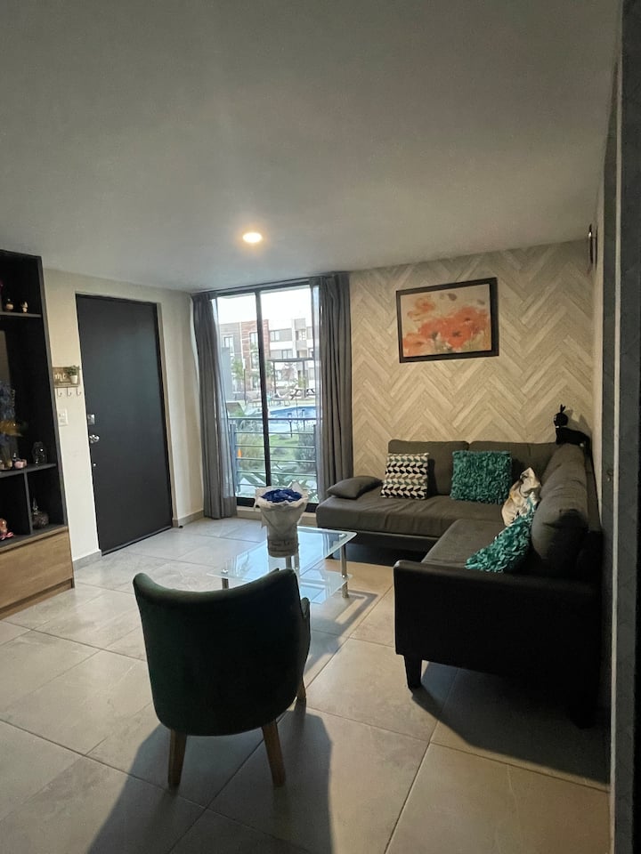 Departameno Cerca De Volkswagen Con Alberca - Puebla