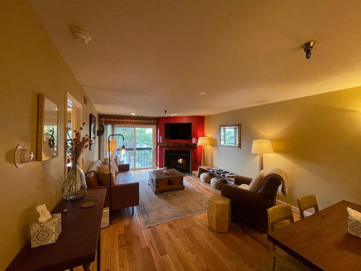 2/2 Best Location In Old Town Pc! The Place To Be! - Park City, UT