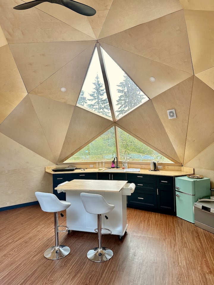 The 'Unity Dome' - Unique Dome On Community Farm - Salt Spring Island