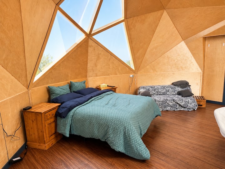 The 'Unity Dome' - Unique Dome On Community Farm - Salt Spring Island