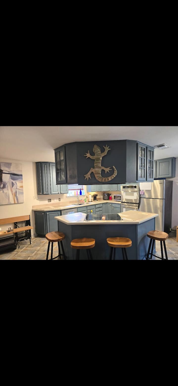 Quiet, Comfy, Safe Place To Stay-minutes From Nola - Kenner, LA